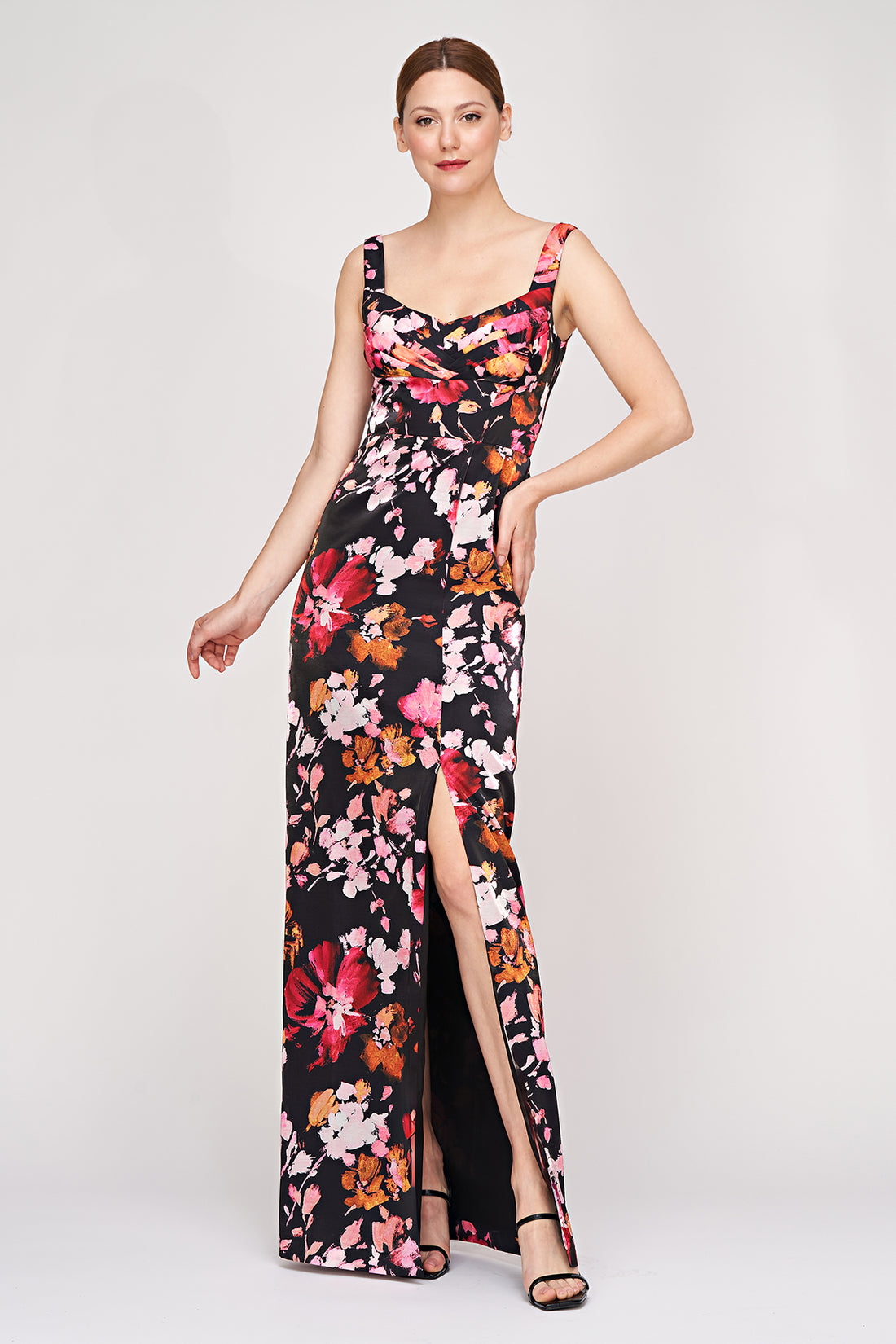 Nicole Column Gown – Kay Unger